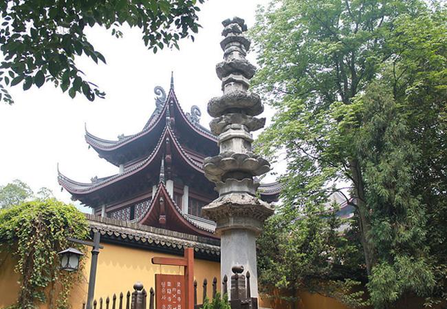 Ling Yin Temple (Temple of Soul's Retreat) Photo, Ling Yin Temple ...