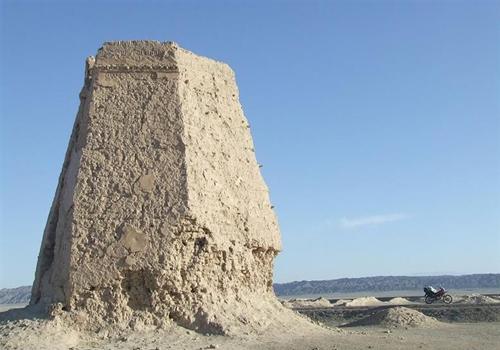 The Han Dynasty Extends of The Great Wall Dunhuang, Dunhuang Attraction