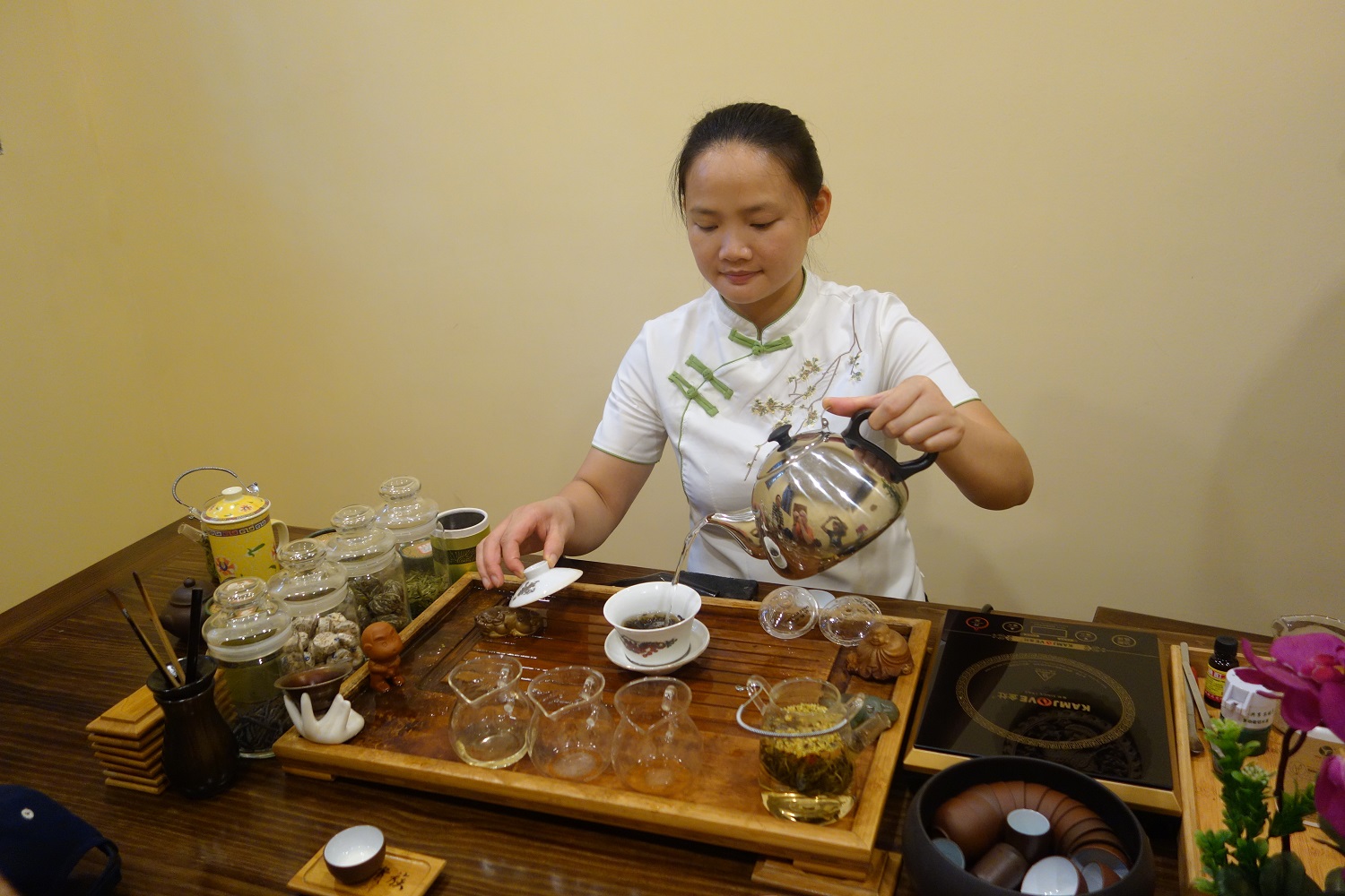 Charlie's China Tour— Our Tour in Hangzhou, China Travel Blog, China Blog